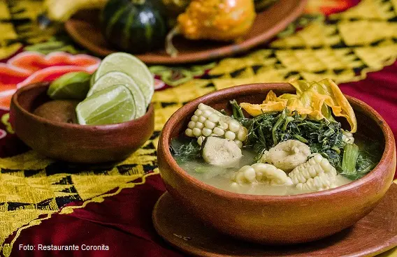 13 Platillos Representativos de Oaxaca 🥇